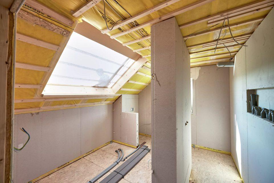 Come isolare un sottotetto: materiali, tecniche e prezzi - Mansarda.it